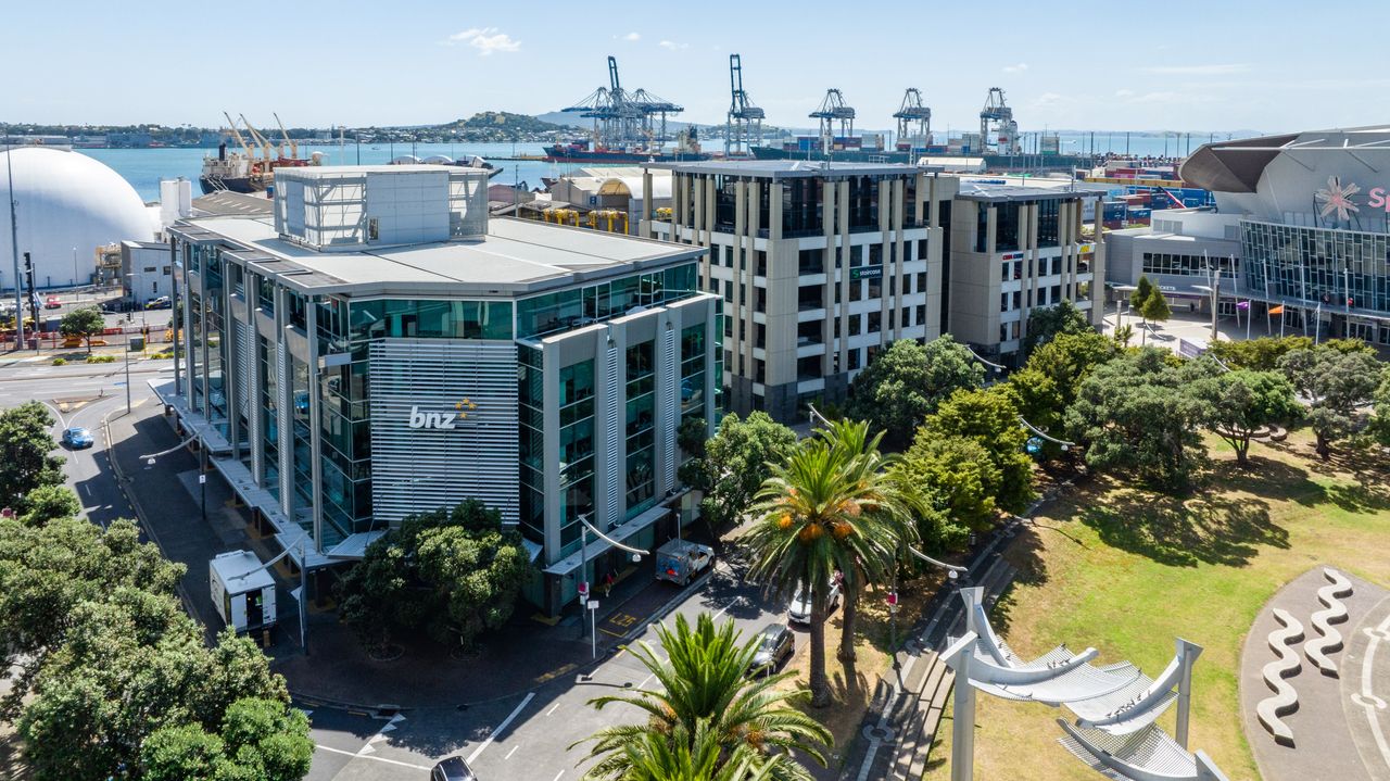 30 Mahuhu Crescent - Office Space for Lease in Auckland CBD | Precinct